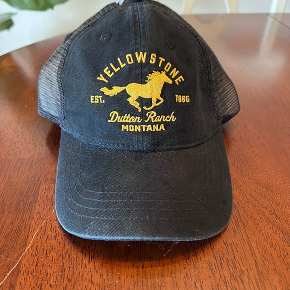 Paramount | Accessories | Yellowstone Tv Show Horse Logo Dutton Ranch ...